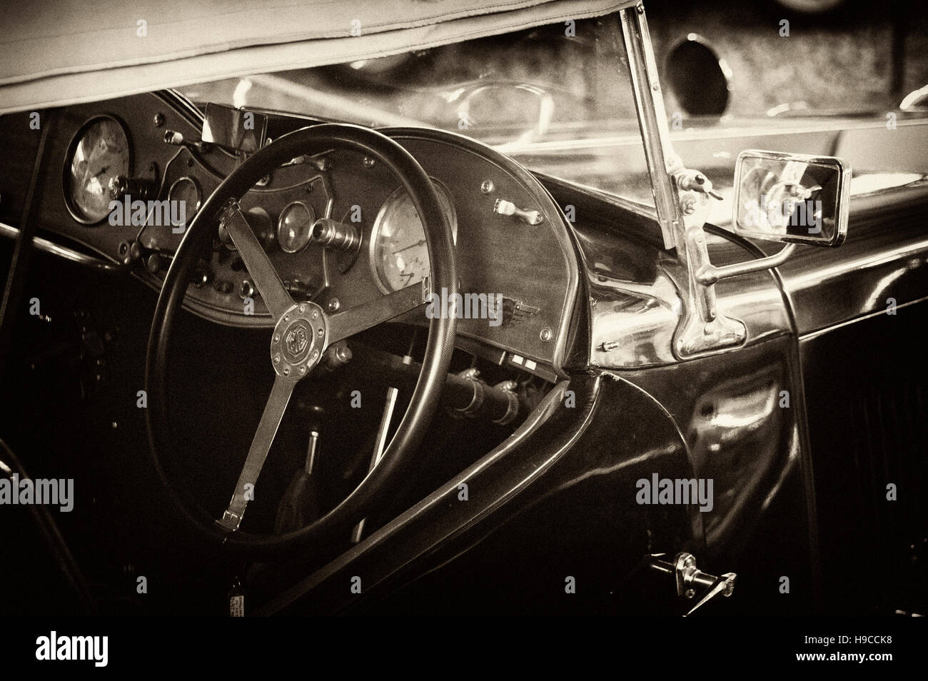 Photo MG model TA, roadster, photo auto wheel Stock Photo - Alamy