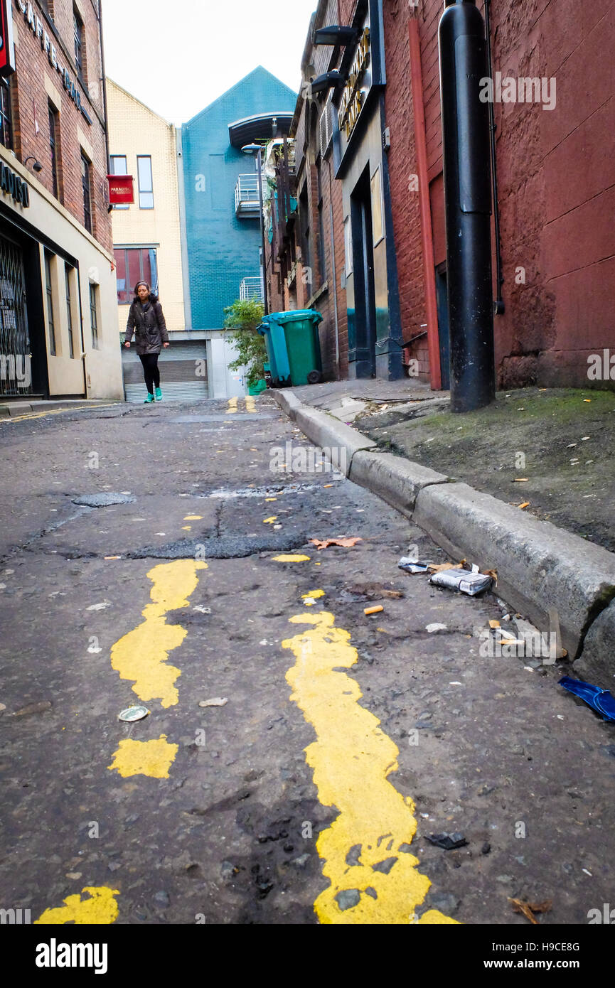 Back street in Newcastle upon Tyne, England, UK Stock Photo - Alamy