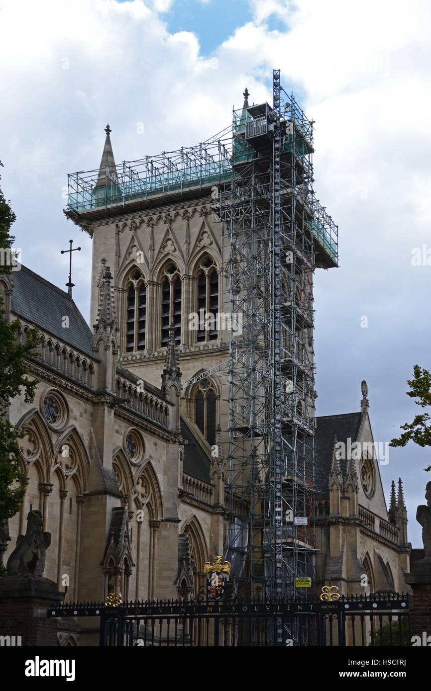 Scaffolding historic building in hi-res stock photography and images ...