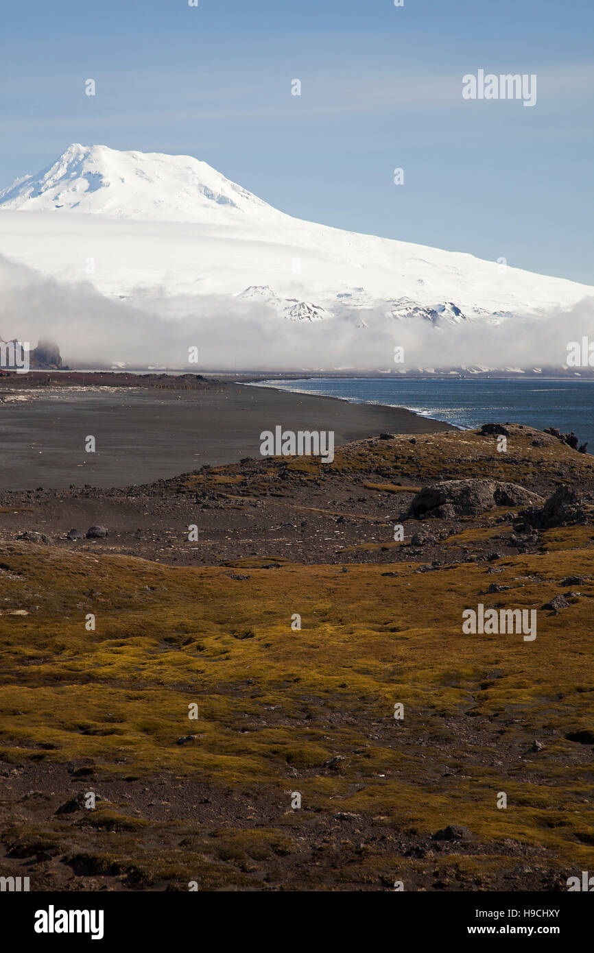 Volcanic island hi-res stock photography and images - Alamy