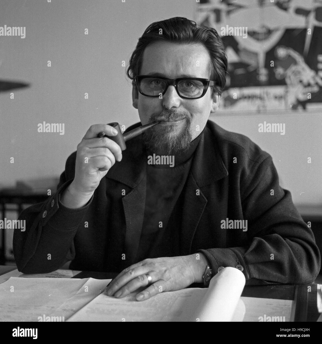 Deutscher Autor und Dramaturg Werner Klipper in Hamburg, Deutschland ...
