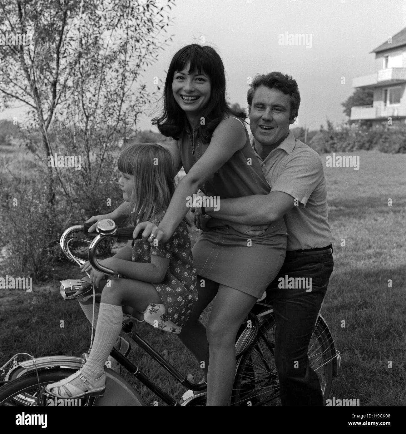 Deutscher Volksschauspieler Edgar Bessen mit Ehefrau Heidi Koehn ...