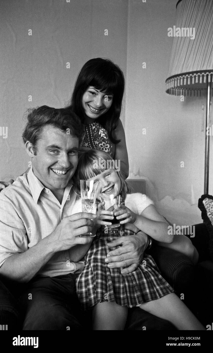 Deutscher Volksschauspieler Edgar Bessen mit Ehefrau Heidi Koehn ...