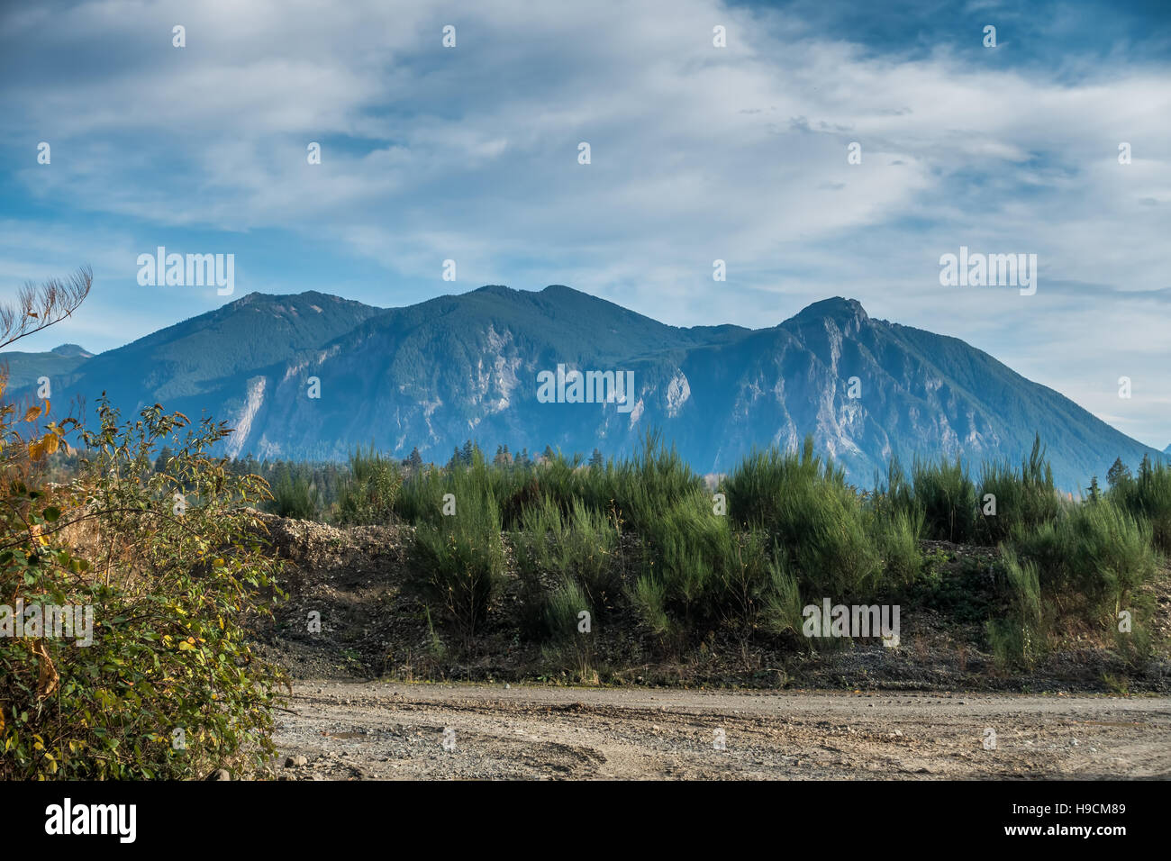 A view of Mount Si in North Bend, Washington Stock Photo - Alamy
