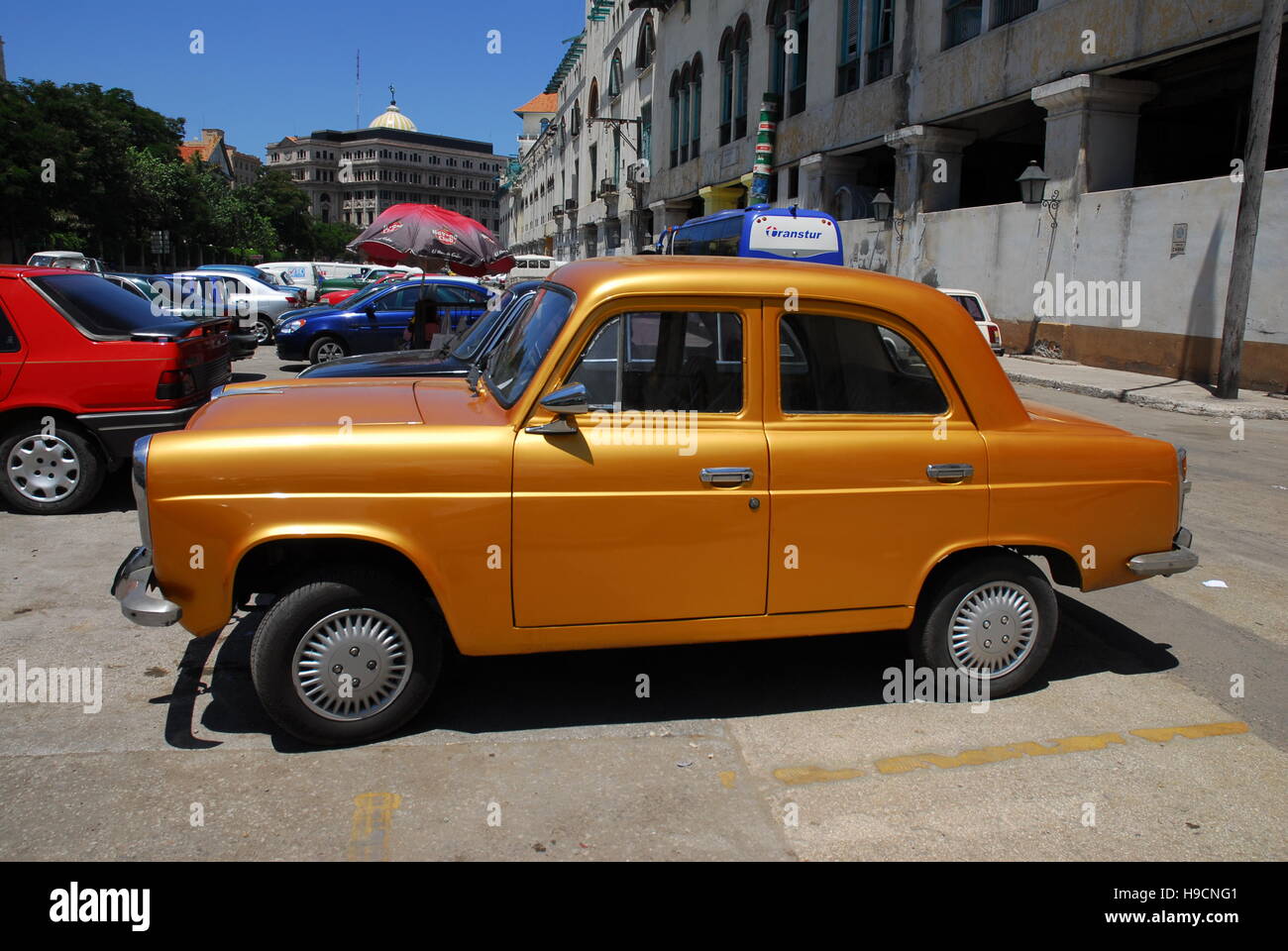 Classic ford popular hi-res stock photography and images - Alamy