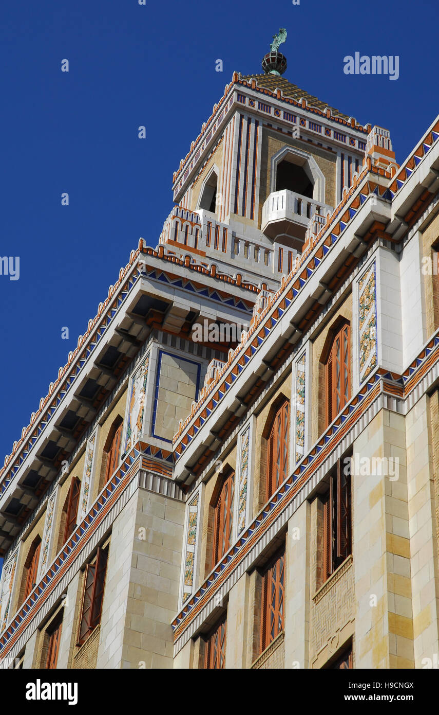 Cuba, Havana, Bacardi Building Stock Photo - Alamy