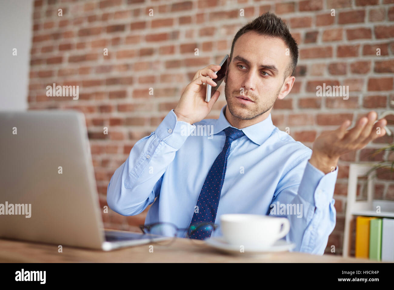 Difficult conversation hi-res stock photography and images - Alamy