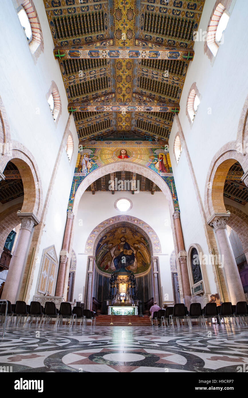Messina, Italy, Duomo Cathedral Basilica Interior Stock Photo - Alamy