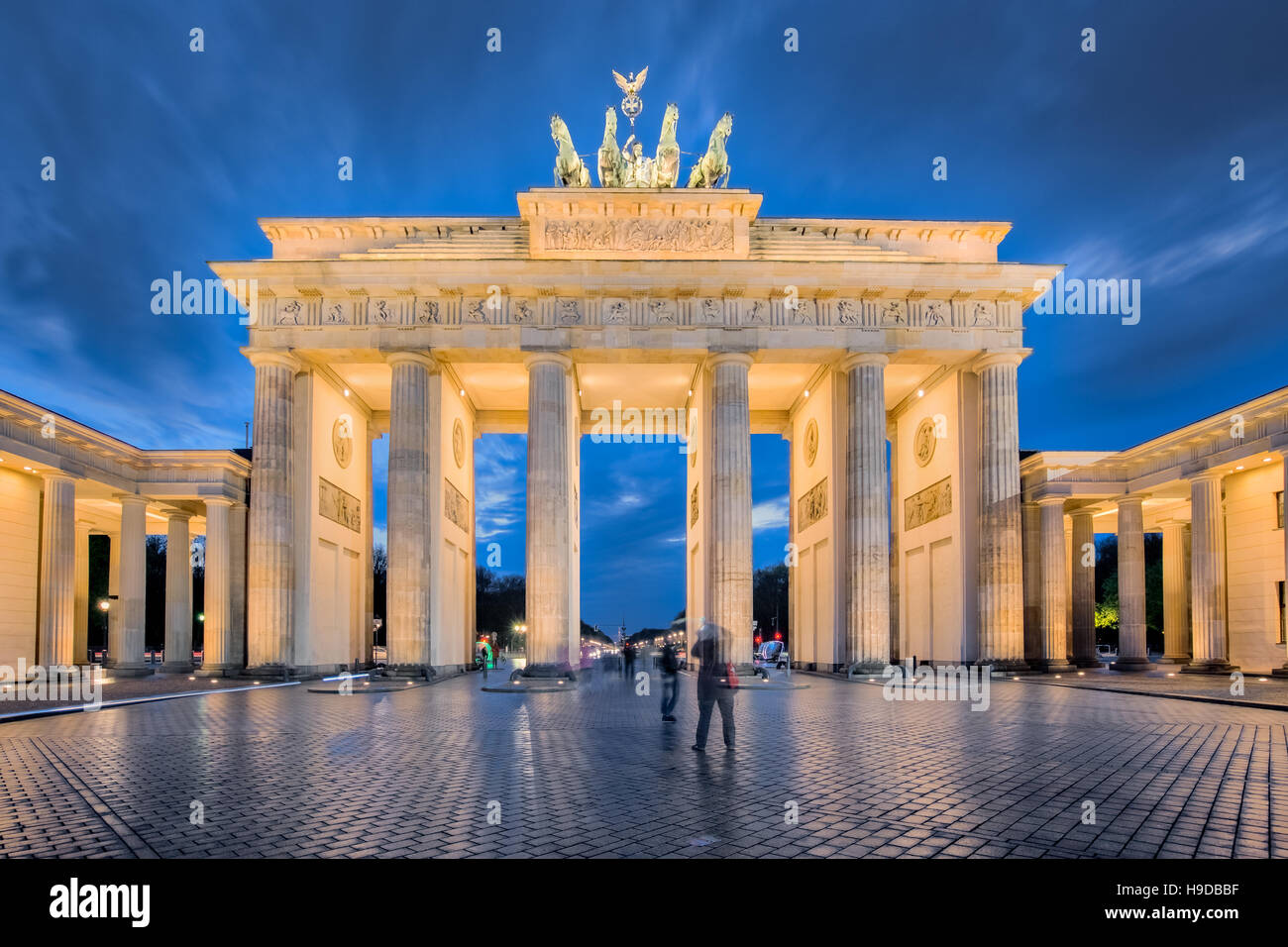 Berlin night, the Brandenburg Gate in Berlin, Germany Stock Photo - Alamy
