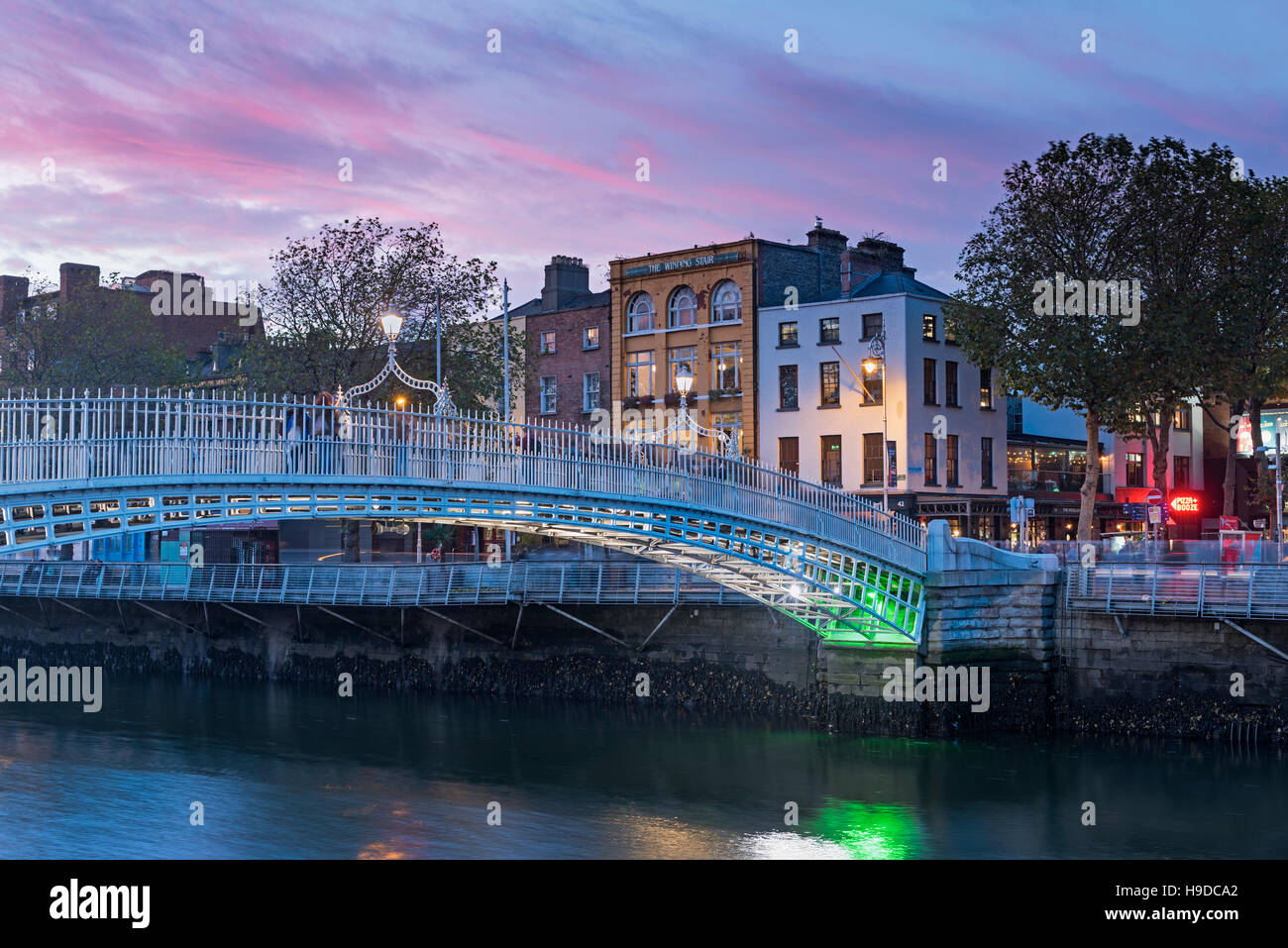 Ha'penny bridge Dublin Ireland Stock Photo - Alamy