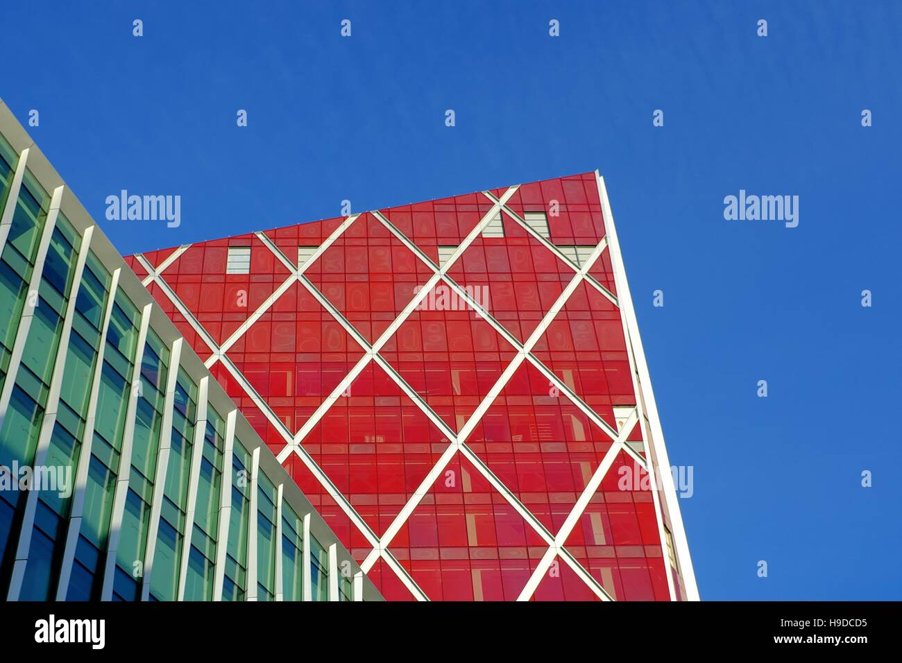 Blue and red building hi-res stock photography and images - Alamy