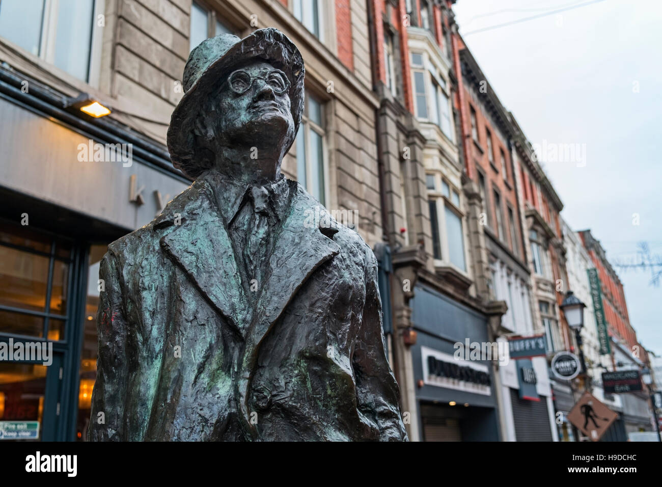 James Joyce statue Dublin Ireland Stock Photo - Alamy