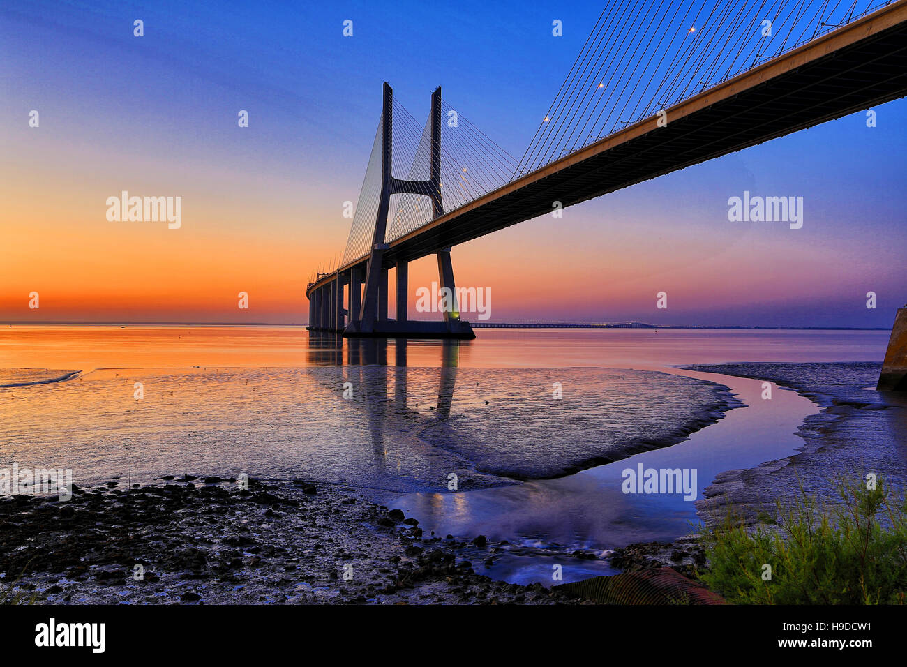 Vasco da Gama Bridge Stock Photo - Alamy
