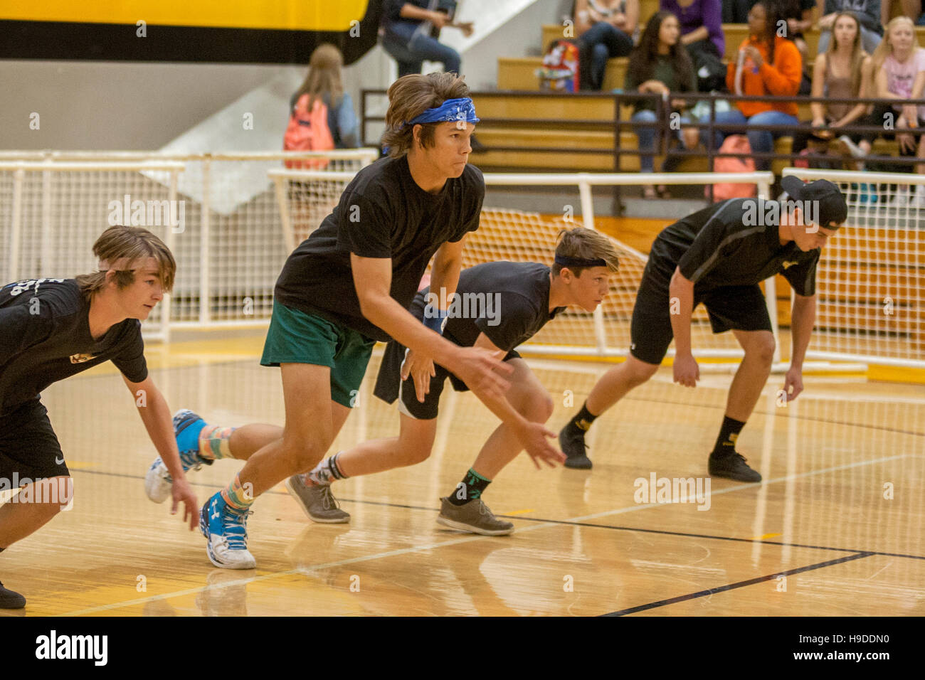 Teens teenagers teenage athletes hi-res stock photography and images ...