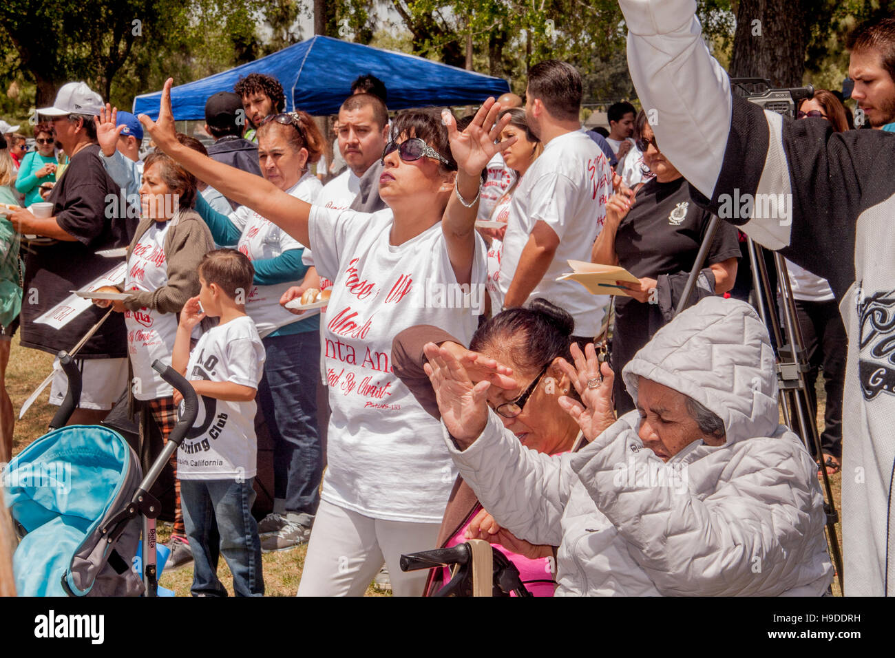 Gang sign and prayers hi-res stock photography and images - Alamy
