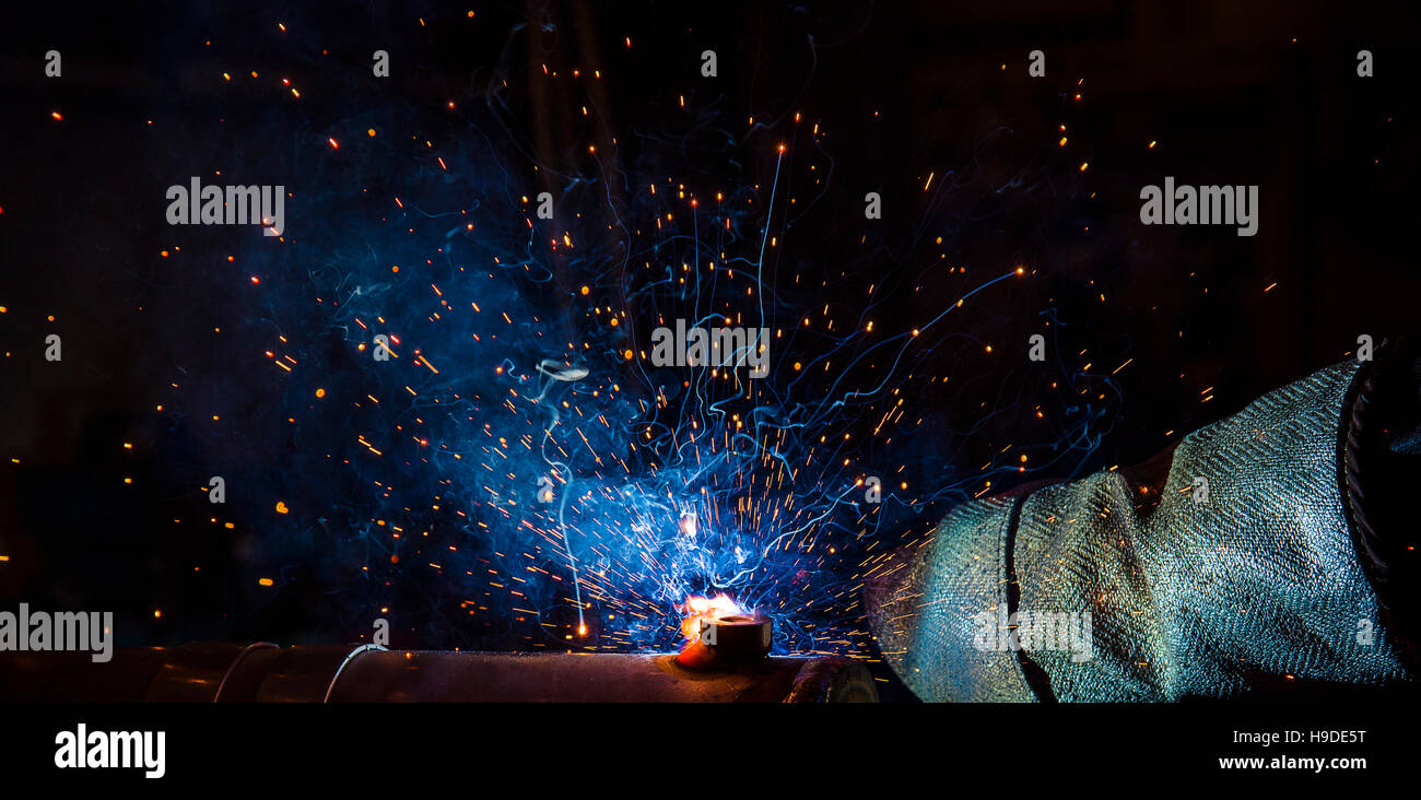 Weld splatter hi-res stock photography and images - Alamy