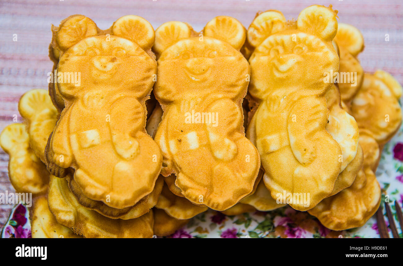 Little wood bear hi-res stock photography and images - Alamy