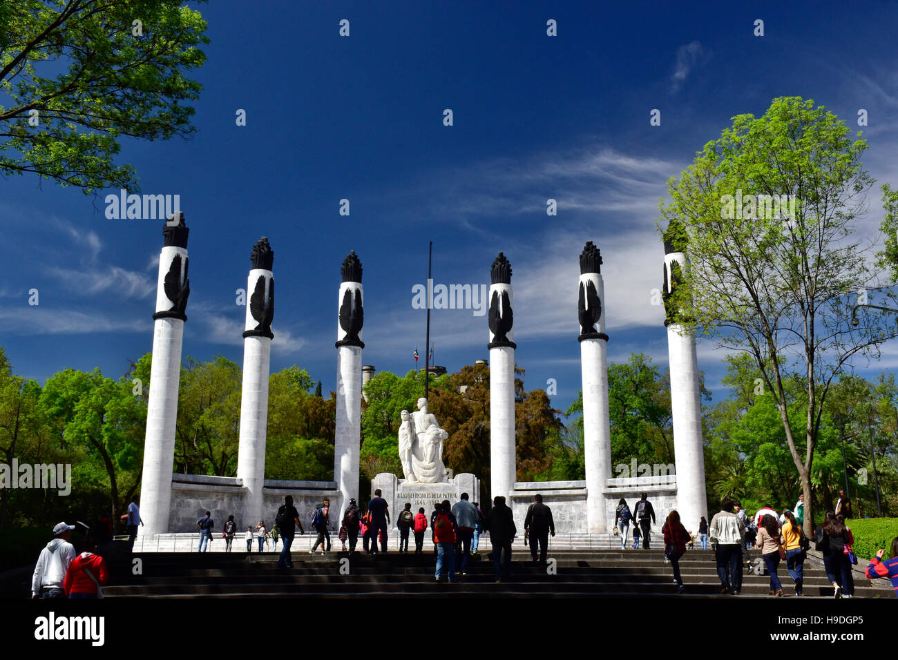 Ninos Heroes (Heroic Cadets Memorial) monument in Chapultepec Park ...