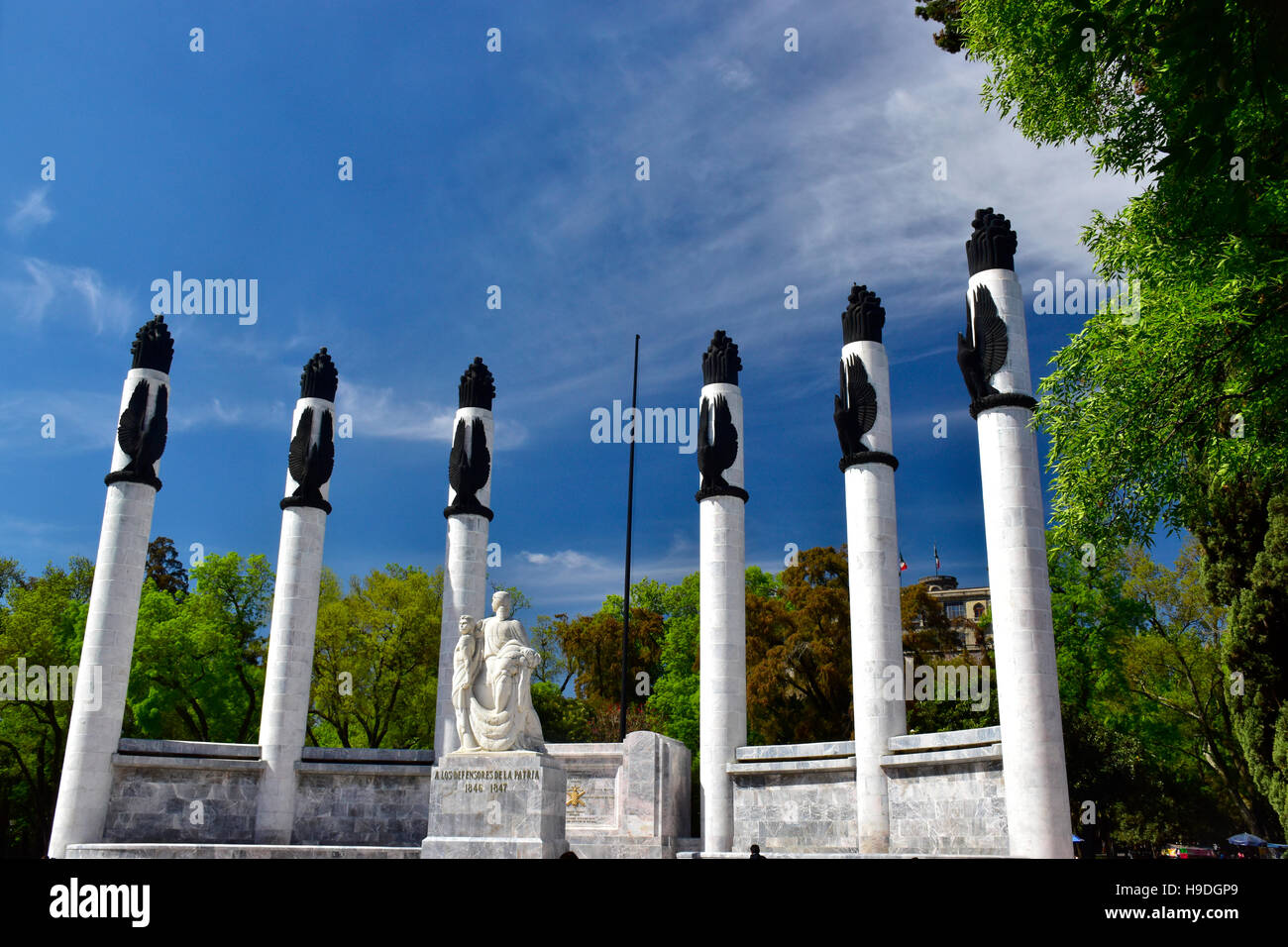 Ninos Heroes (Heroic Cadets Memorial) monument in Chapultepec Park ...