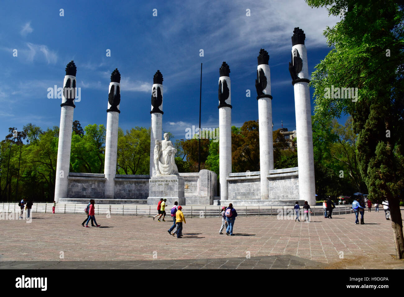Ninos Heroes (Heroic Cadets Memorial) monument in Chapultepec Park ...