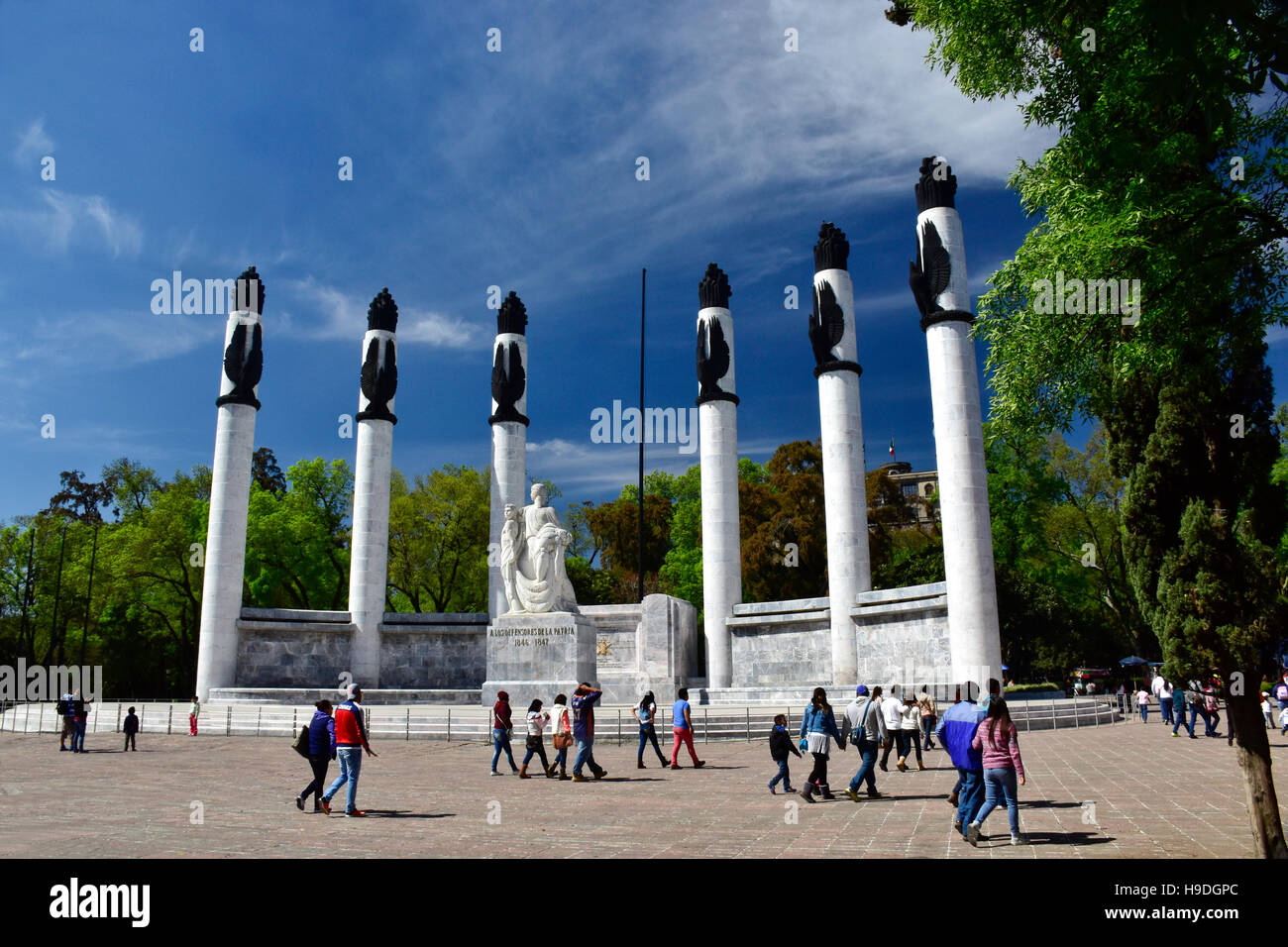 Ninos Heroes (Heroic Cadets Memorial) monument in Chapultepec Park ...