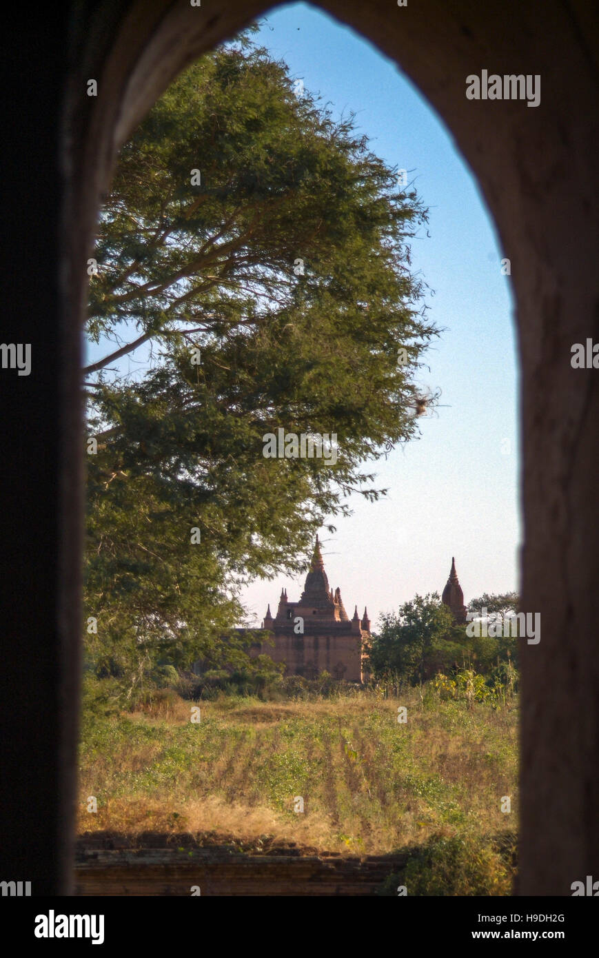 Bagan vertical architecture view myanmar hi-res stock photography and ...