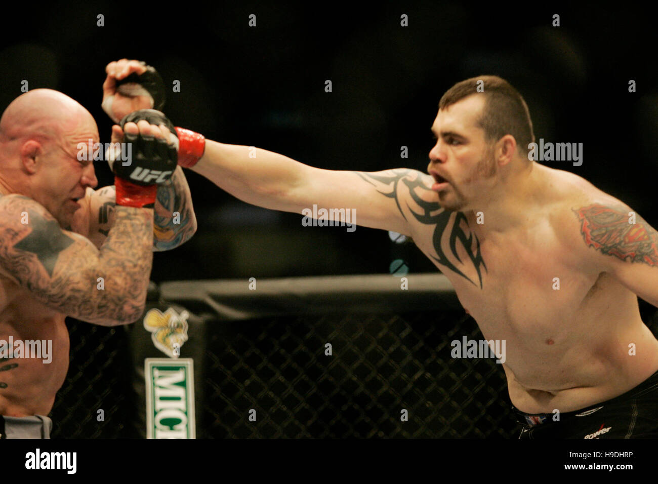 Tim Sylvia, right, fights Jeff Monson during the Ultimate Fighting ...