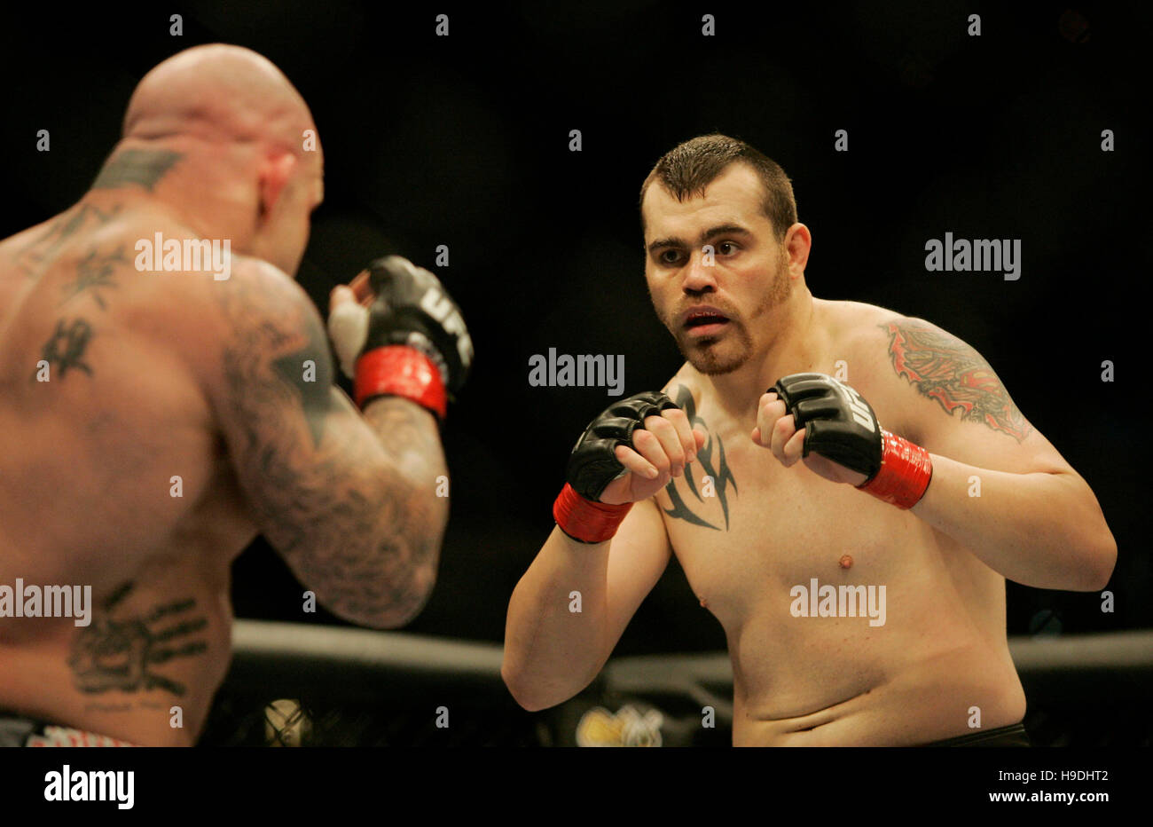 Tim Sylvia, right, fights Jeff Monson during the Ultimate Fighting ...