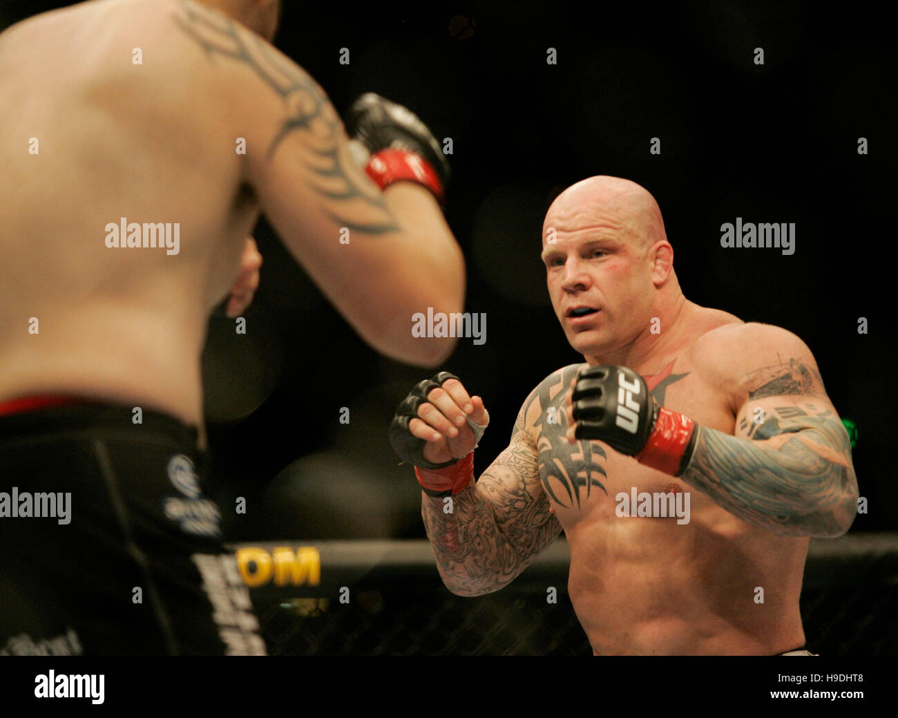 Tim Sylvia, left, fights Jeff Monson during the Ultimate Fighting ...