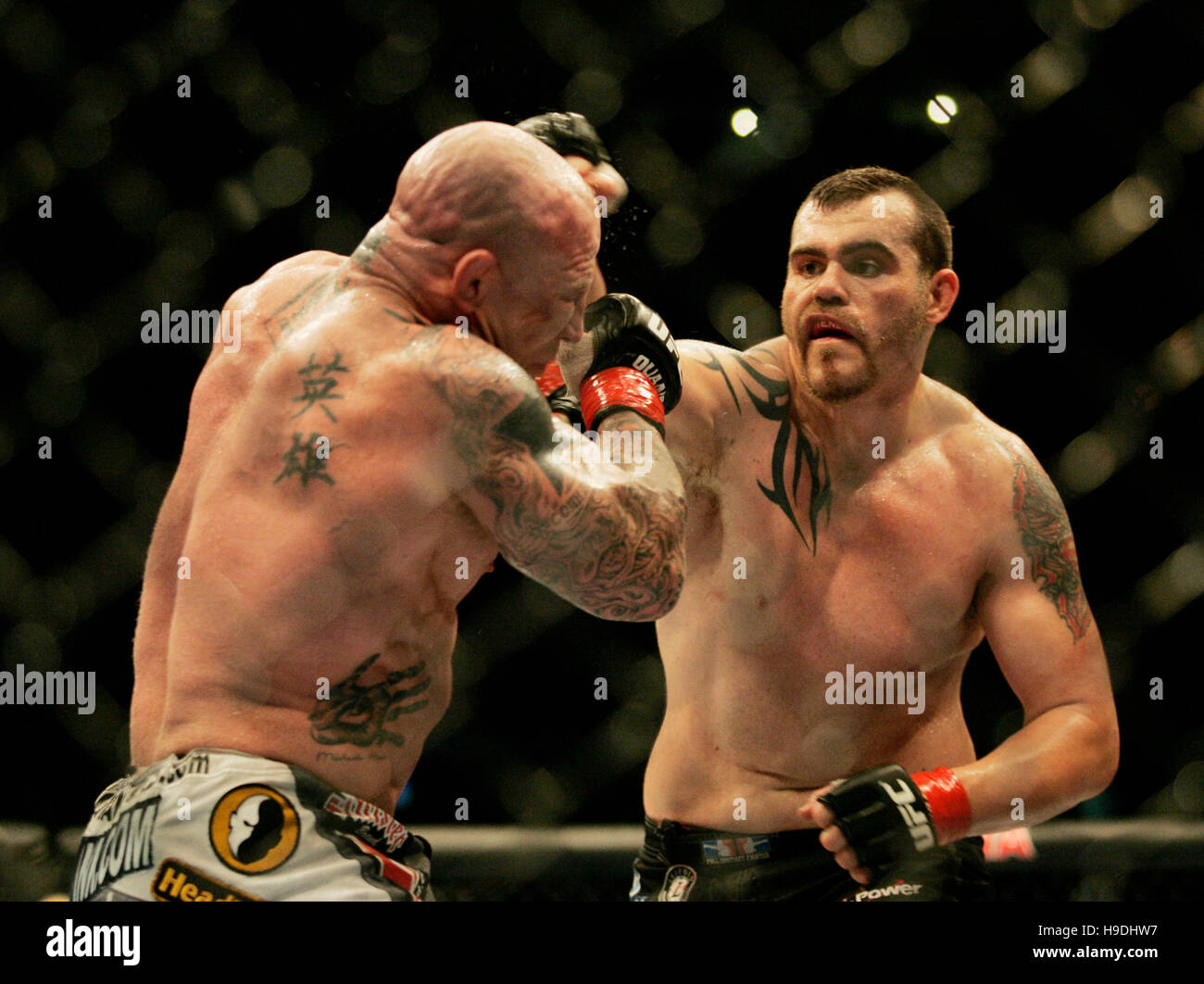Tim Sylvia, right, fights Jeff Monson during the Ultimate Fighting ...