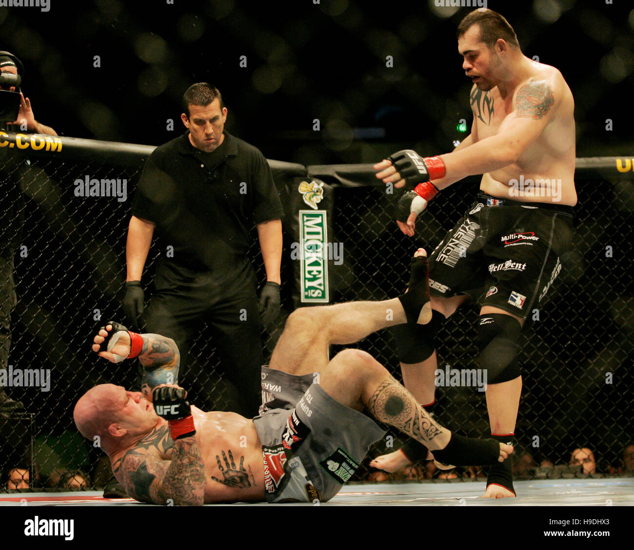 Tim Sylvia, right, fights Jeff Monson during the Ultimate Fighting ...