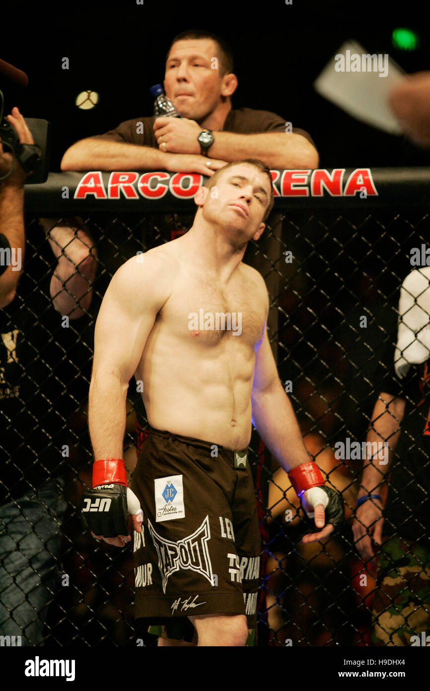 Matt hughes ufc hi-res stock photography and images - Alamy