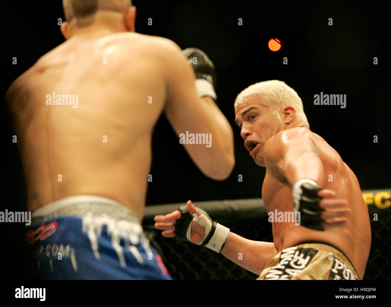 Tito Ortiz, right, fights Chuck Liddell at the Ultimate Fighting ...