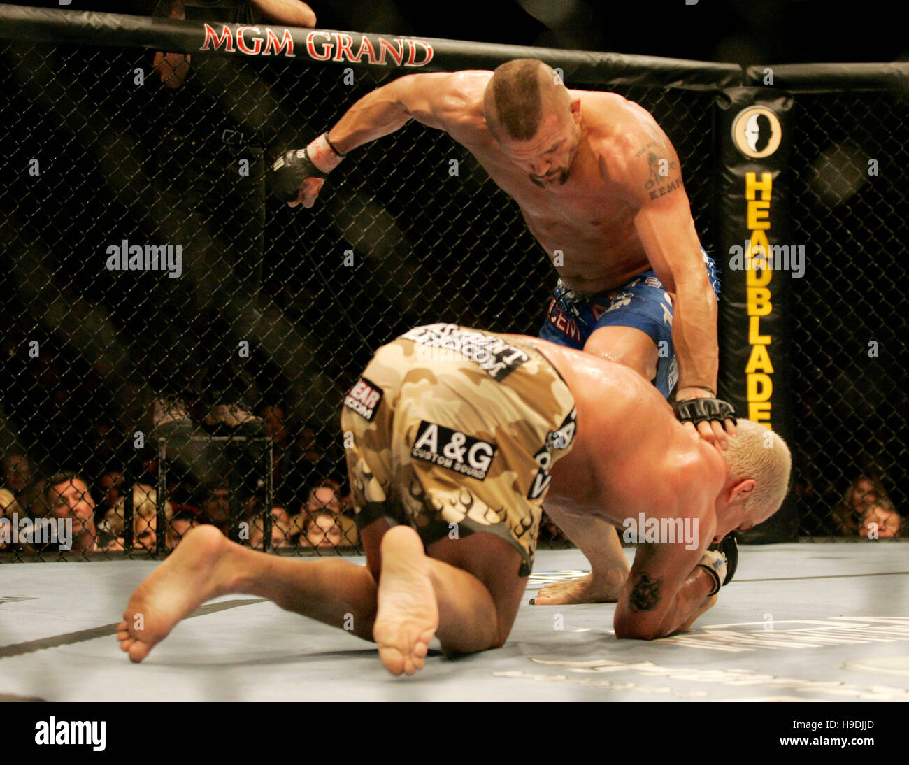 Chuck liddell ortiz hi-res stock photography and images - Alamy