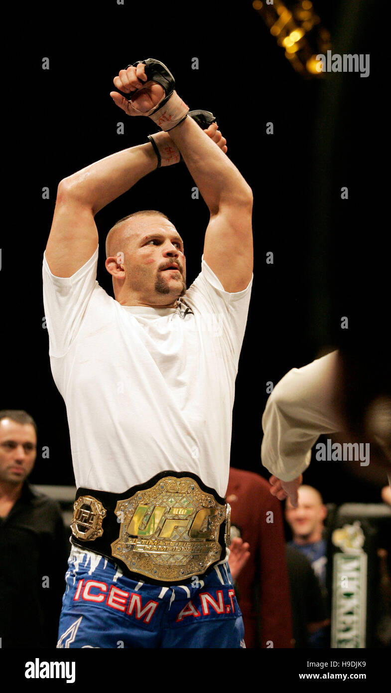 Chuck liddell ortiz hi-res stock photography and images - Alamy