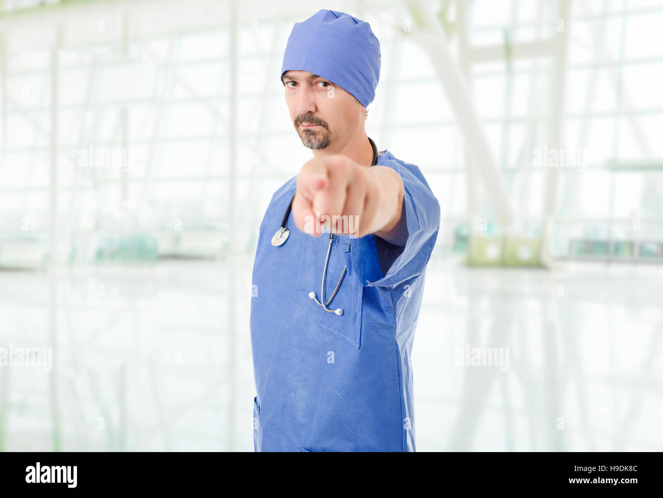 Portrait medical nurse pointing hi-res stock photography and images - Alamy