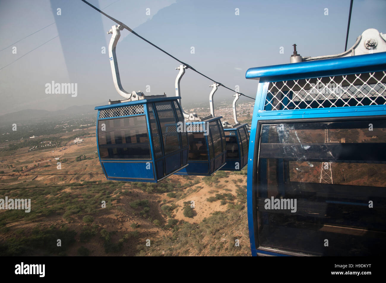 Ropeway cabin hi-res stock photography and images - Alamy