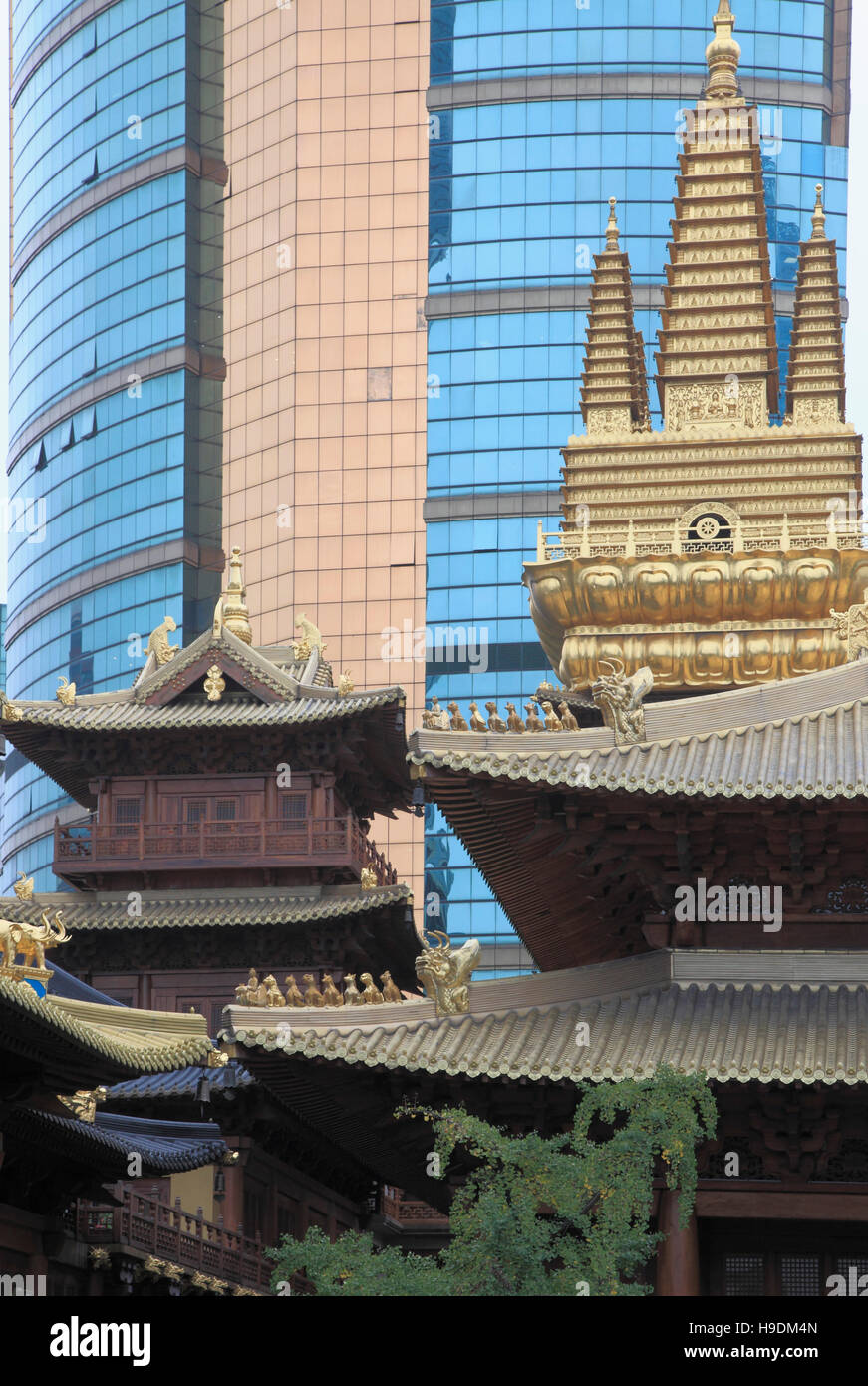 China, Shanghai, Jing'an Temple Stock Photo - Alamy
