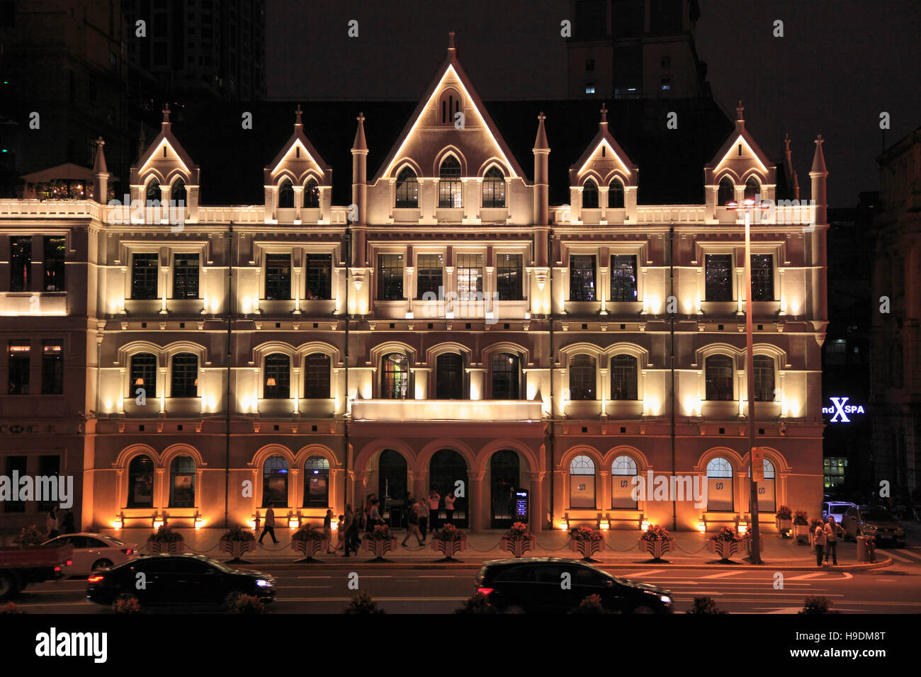 Historic Building At The Bund High Resolution Stock Photography and ...