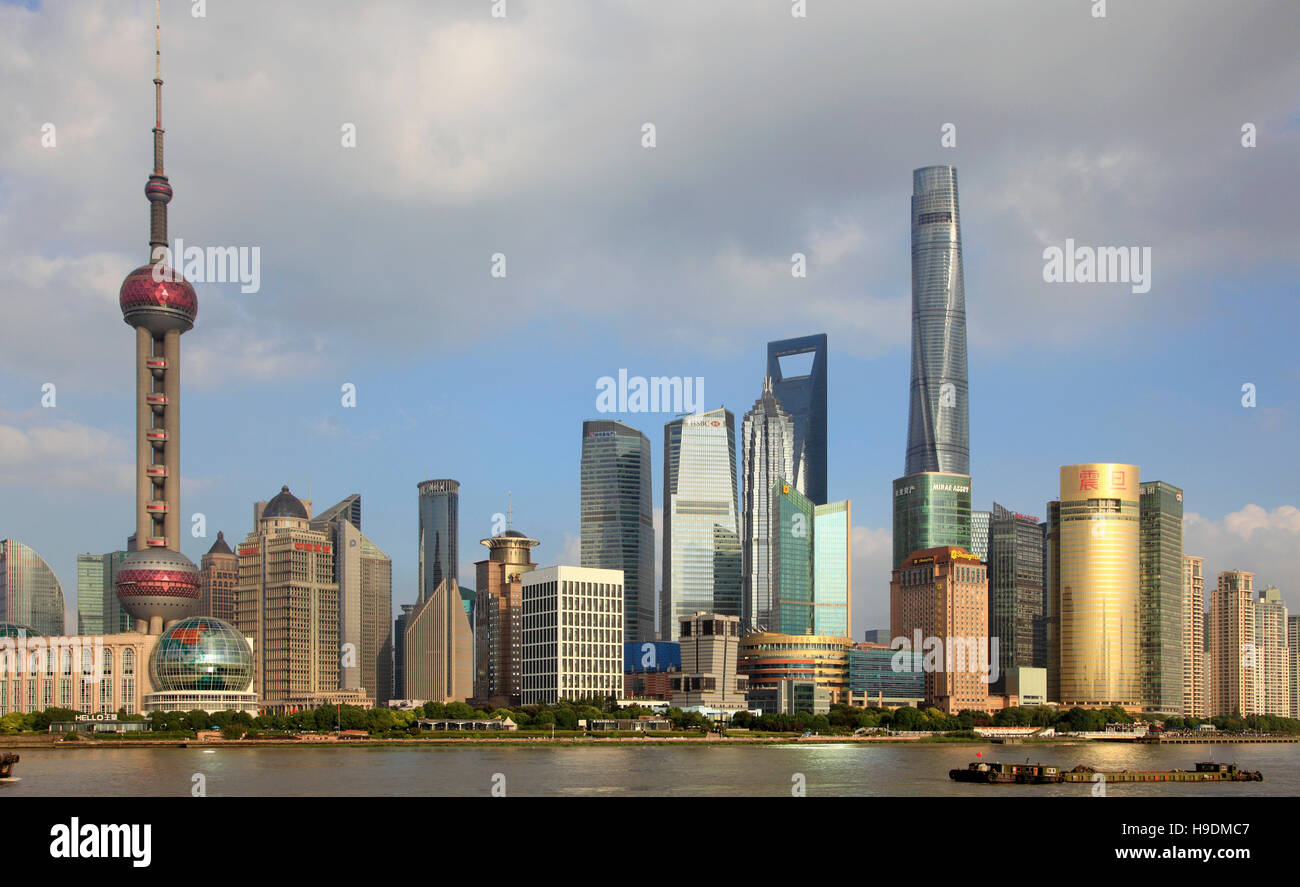 China, Shanghai, Pudong, skyline, Huangpu River Stock Photo - Alamy
