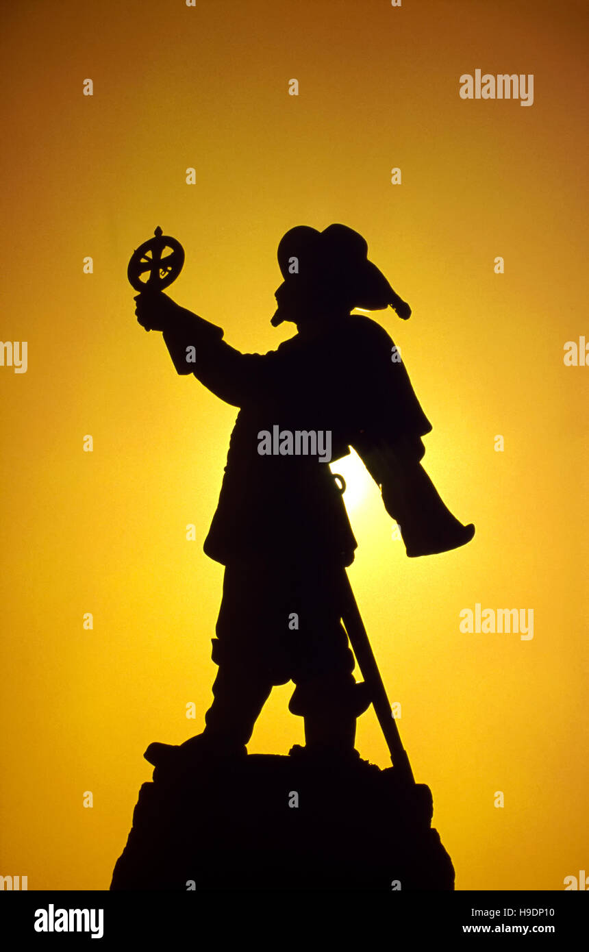 Statue of French explorer Samuel de Champlain Nepean Point Ottawa ...