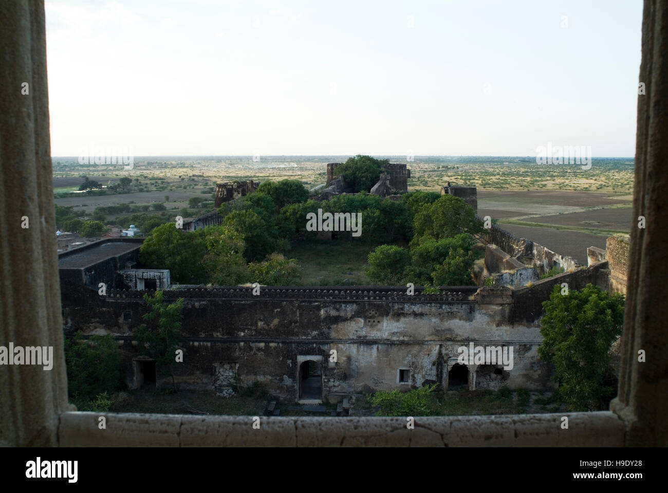 The crumbling ruins of Dhikhola Fort, the Thakor of Shahpura's former ...