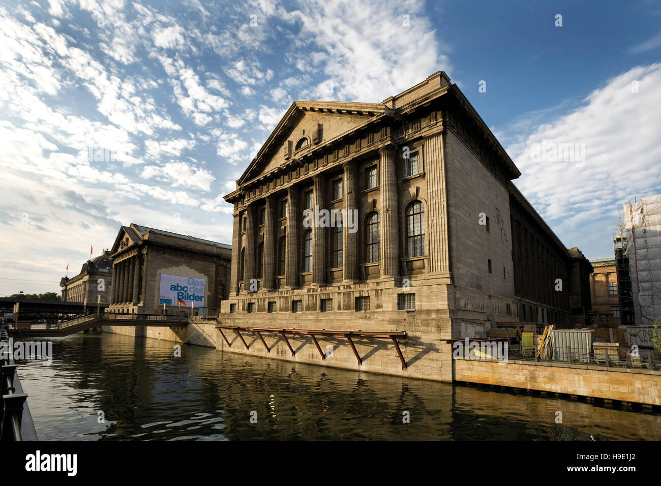 Old National Gallery, Berlin Stock Photo - Alamy