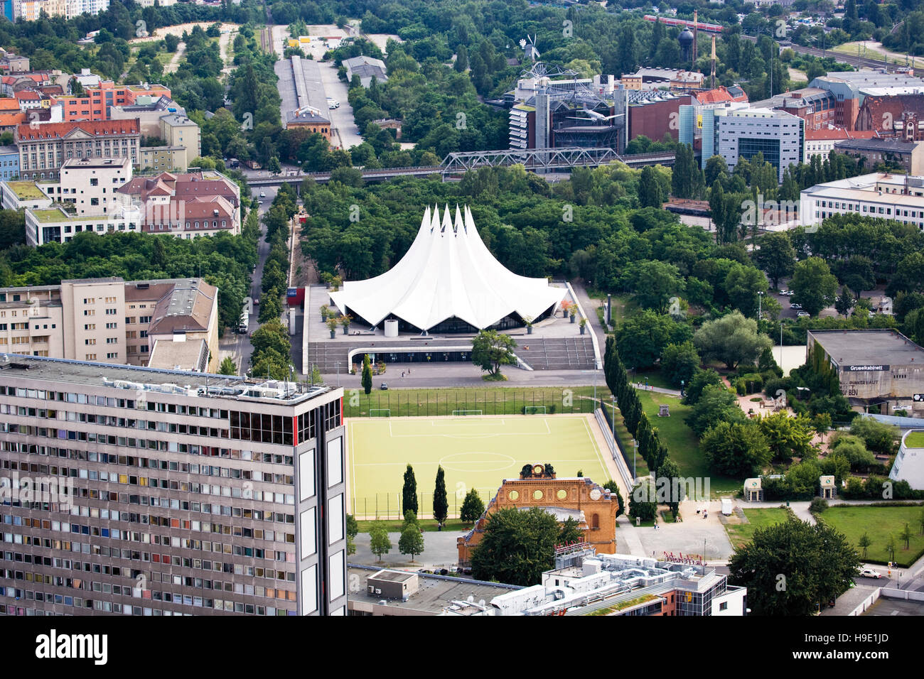 Tempodrom berlin view hi-res stock photography and images - Alamy
