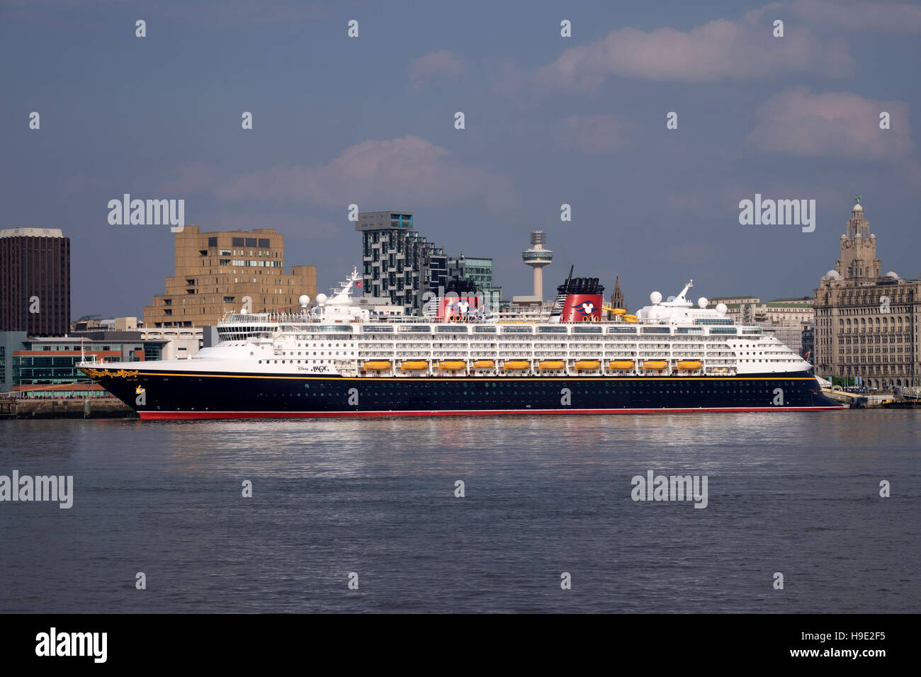 Ship on the Mersey River Stock Photo - Alamy