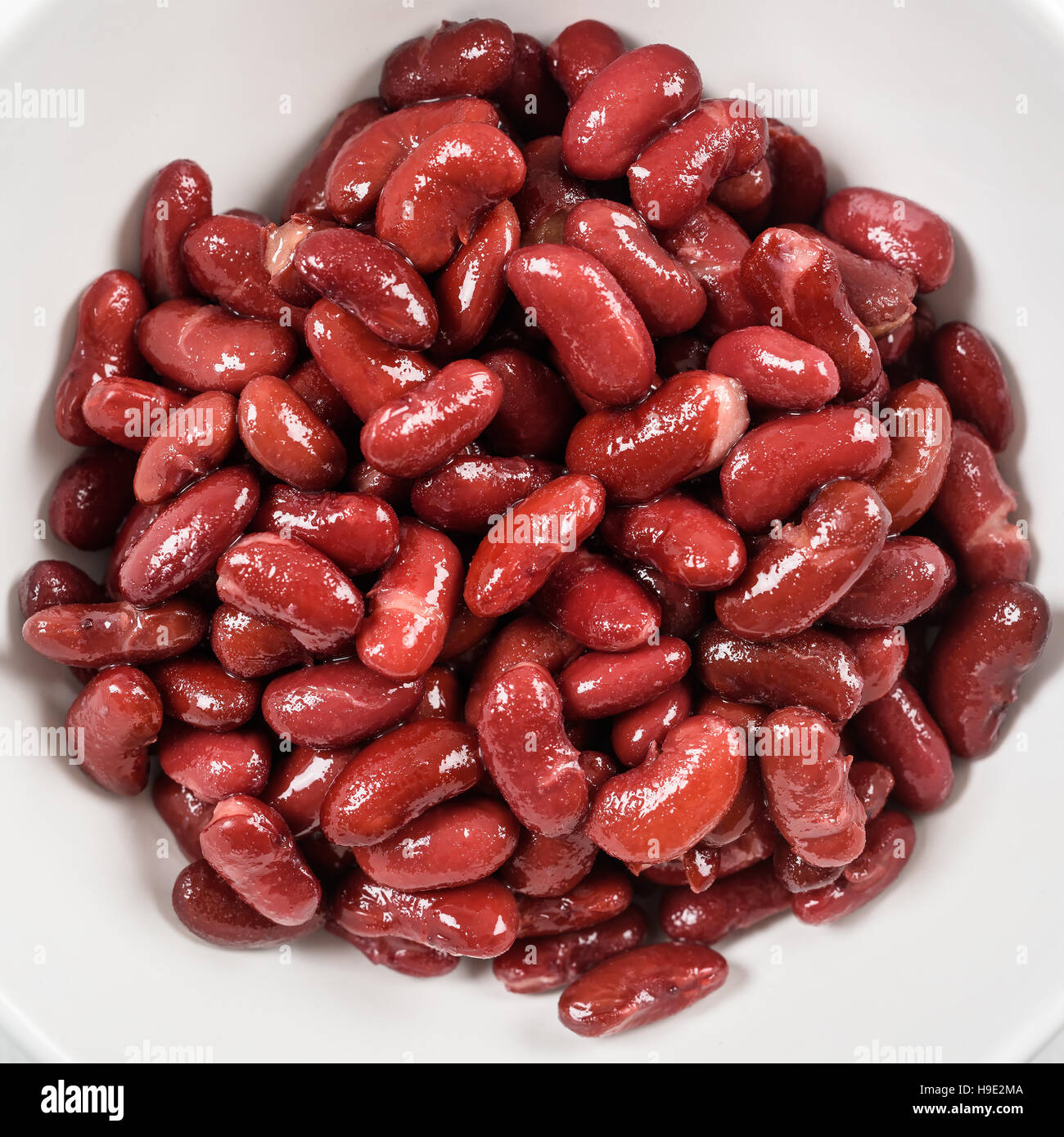 Canned Red Kidney Beans In White Bowl Stock Photo - Alamy