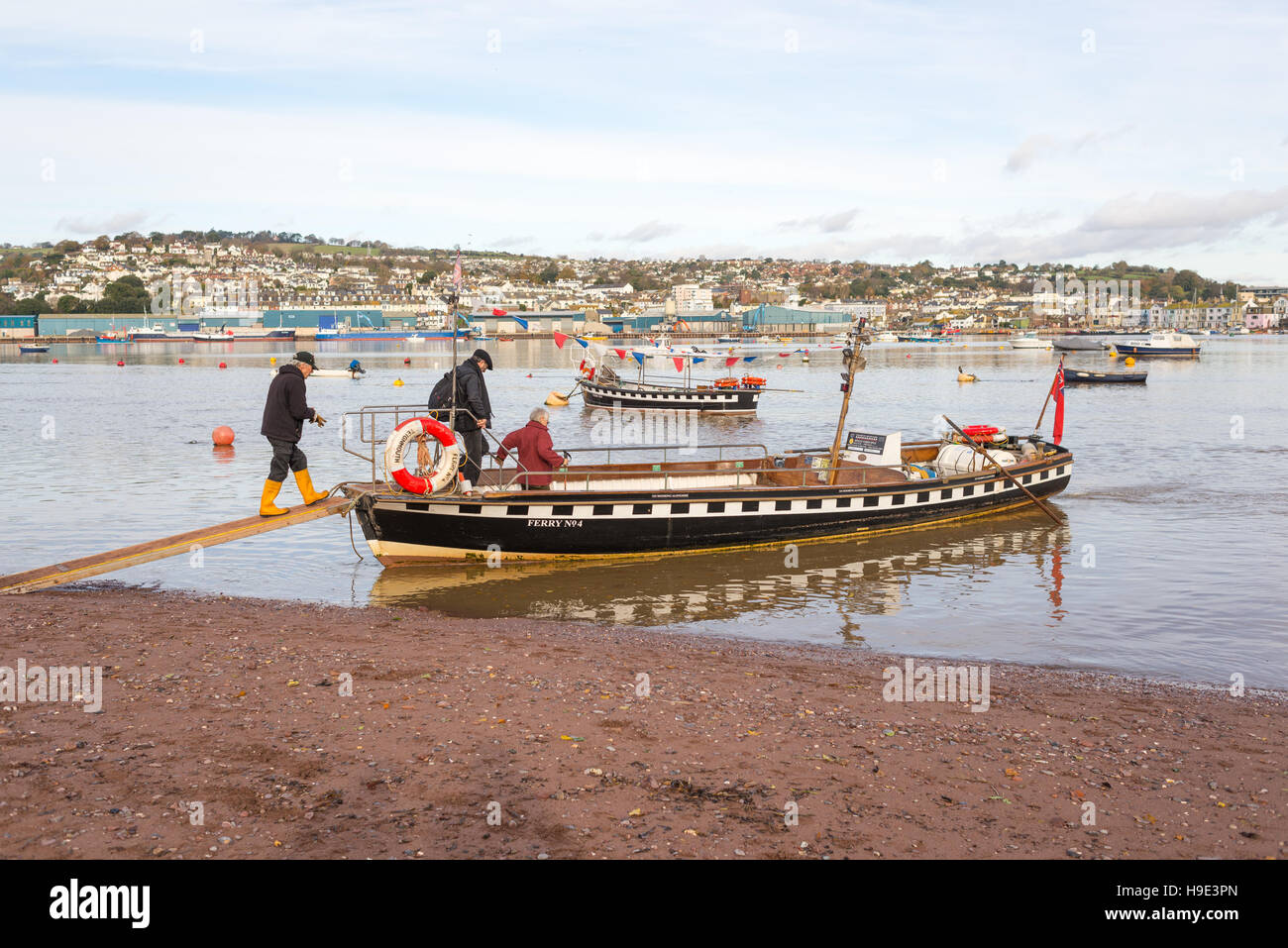 Teignmouth boat beach hi-res stock photography and images - Alamy