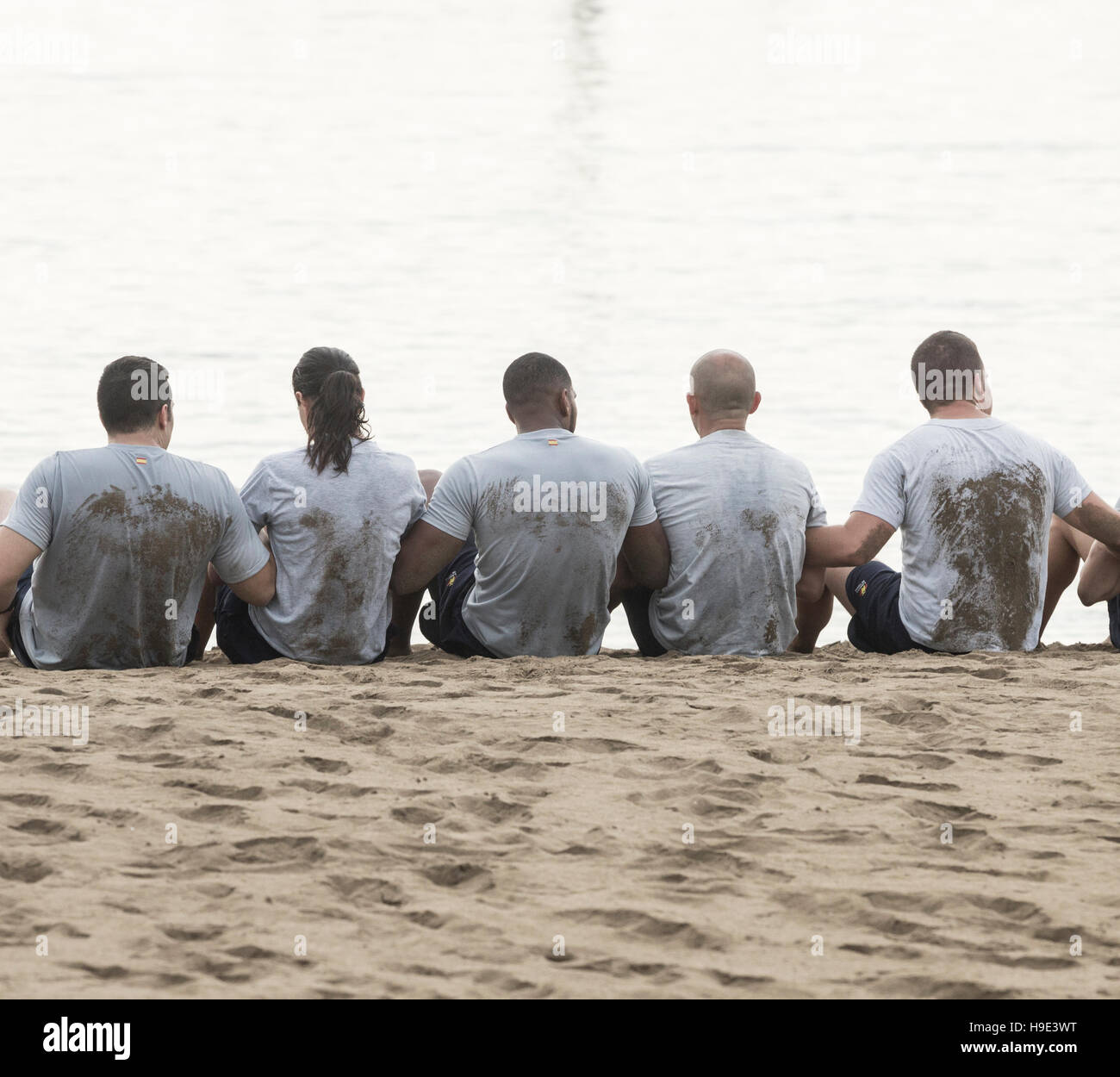 Soldiers working out on beach in Spain Stock Photo - Alamy