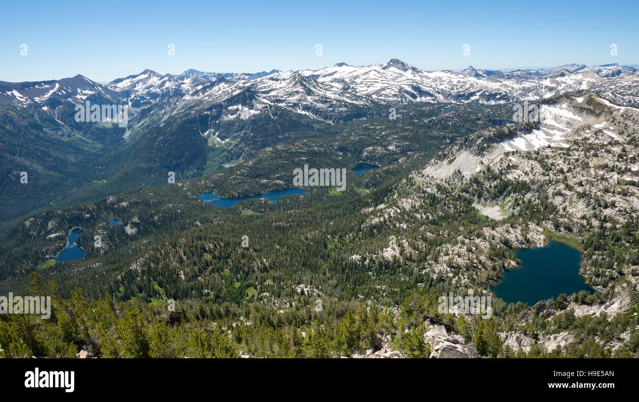 Lakes basin hi-res stock photography and images - Alamy