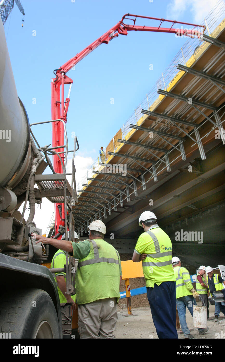 Carriageway slab hi-res stock photography and images - Alamy